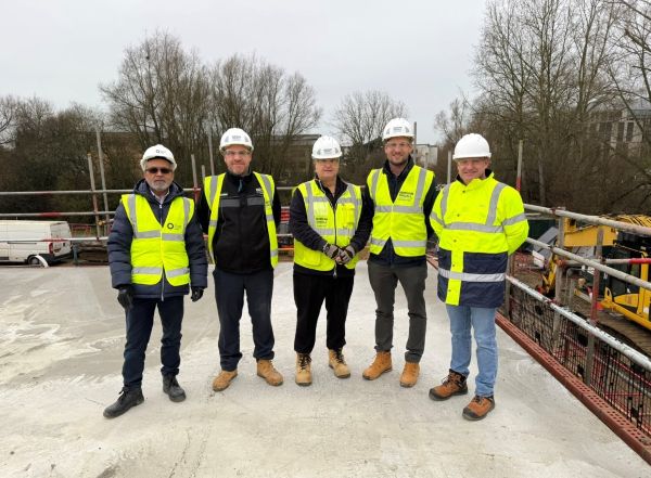 Pumping station tops out in time for Christmas - TOSP