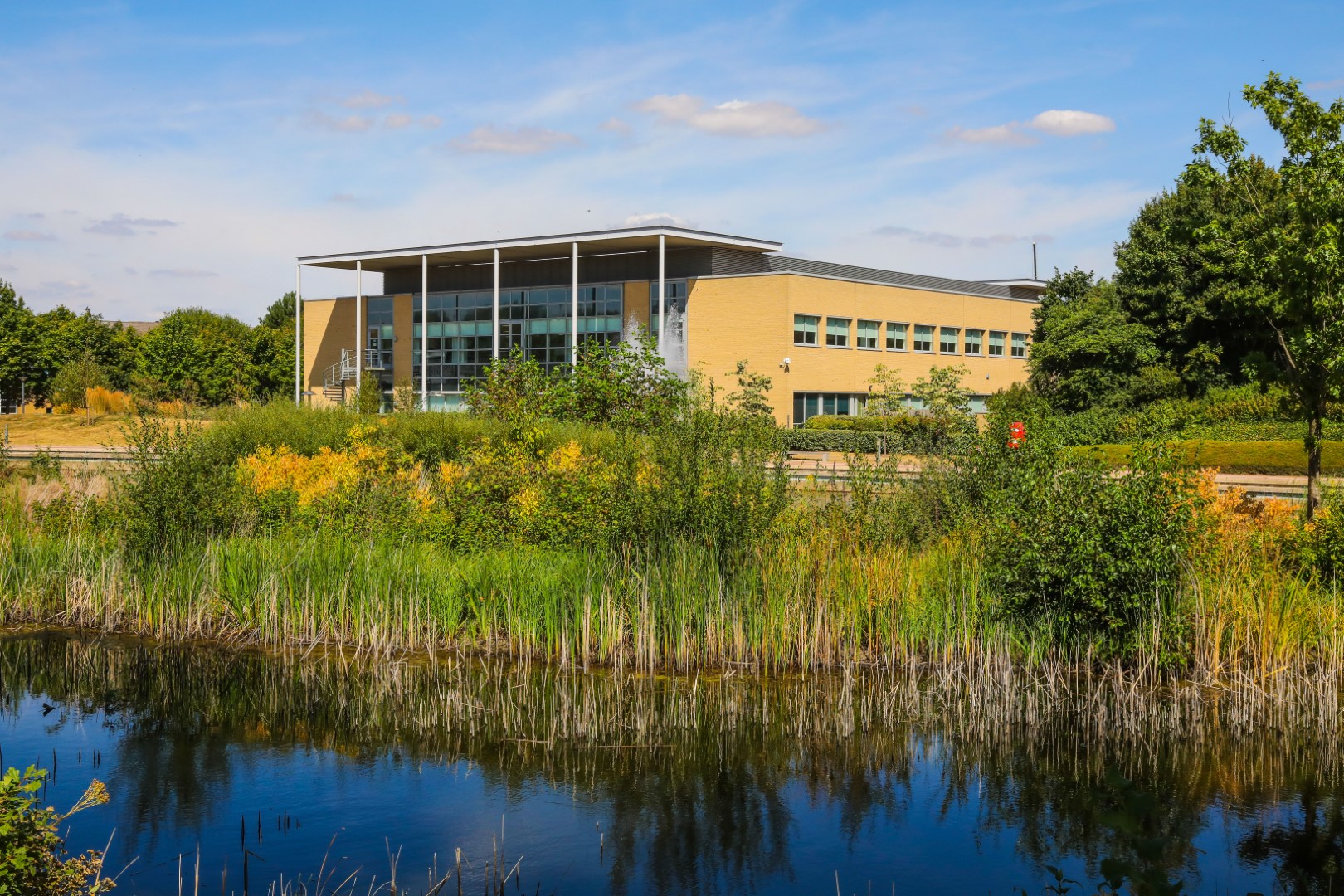 Acquisition of Hinshelwood Building to provide additional space at TOSP ...